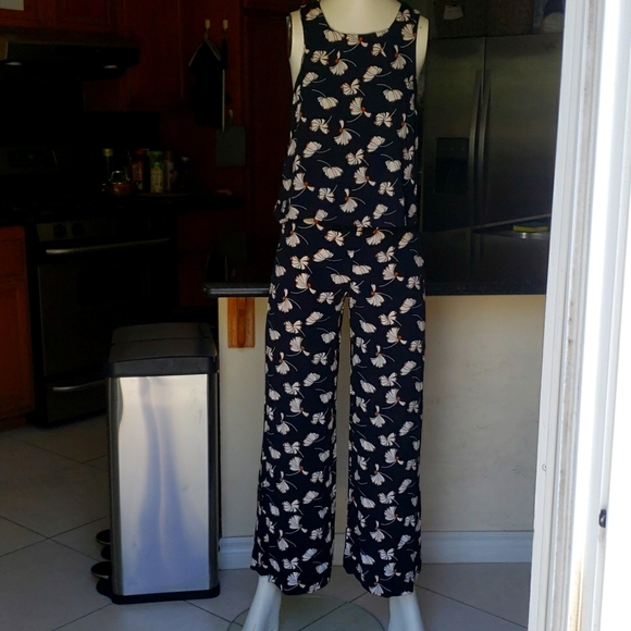 Pants & Jumpsuits | Floral Navy Blue Top And Pants | Poshmark